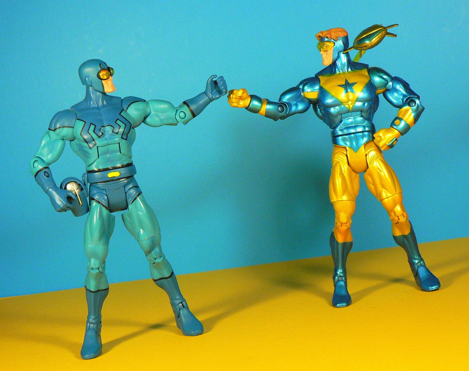 Super-DuperToyBox: DCUC Wave 7 Booster Gold