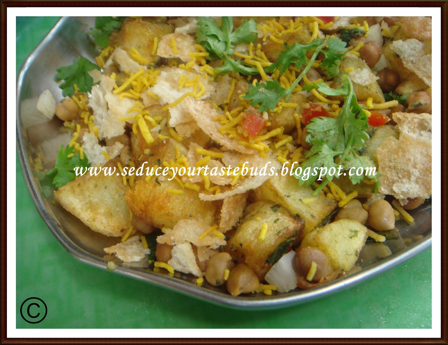 Aloo Channa Chaat - Seduce Your Tastebuds...
