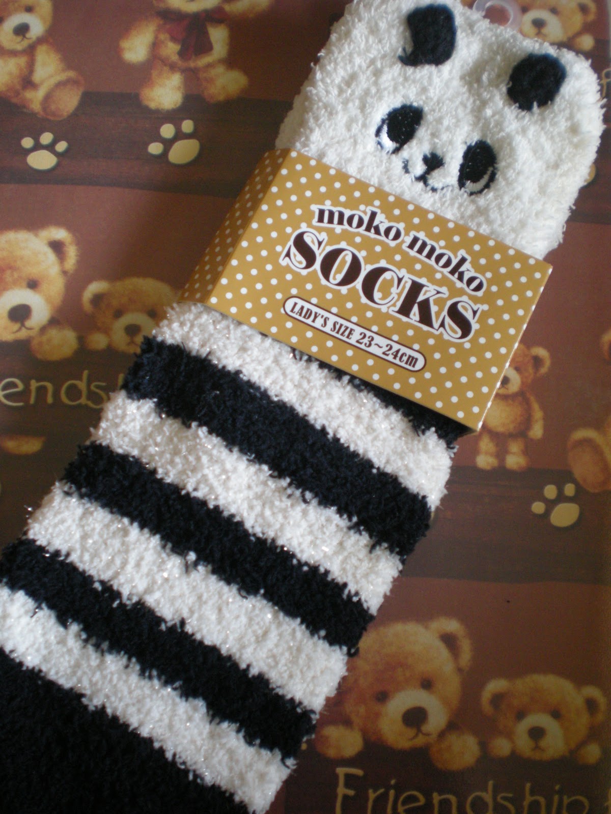 Aly's preloves for you!: (Brand new) ADORABLE socks from japan!