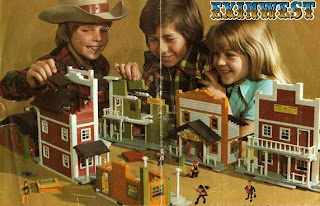 EXIN CASTILLOS & EXIN WEST