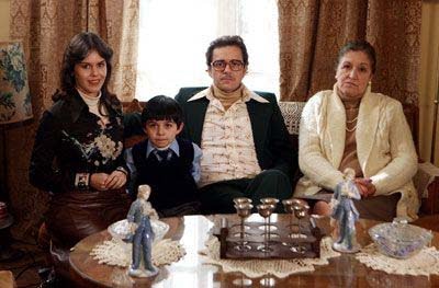 teleseries chilenas: 12 DÍAS QUE ESTREMECIERON CHILE