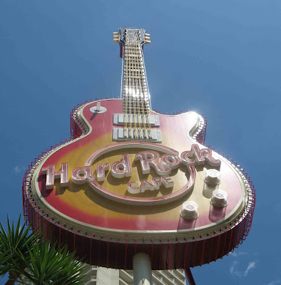 Travel Experiences: local live music scene on the Gold Coast, au