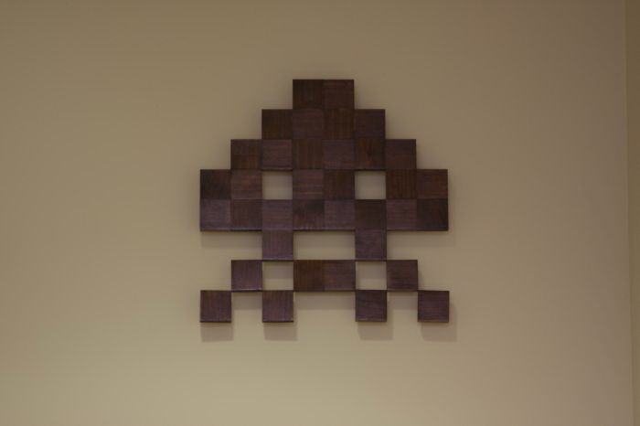 DAMN CRAZY PIX: 8-bit Wooden Decor
