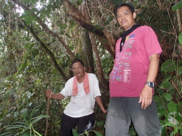 SEASON EXPLORER: Mount Bubu the 'blood sucker leech' 1657 m 14-16 Mei 2010