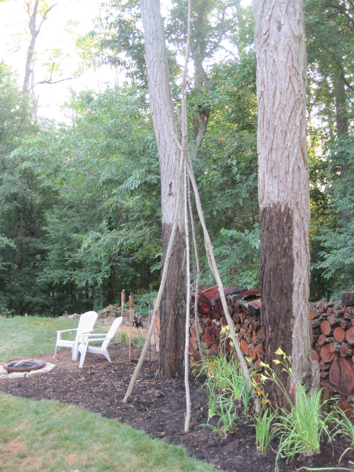 parenting in blue jeans: Tee Pee Playhouse