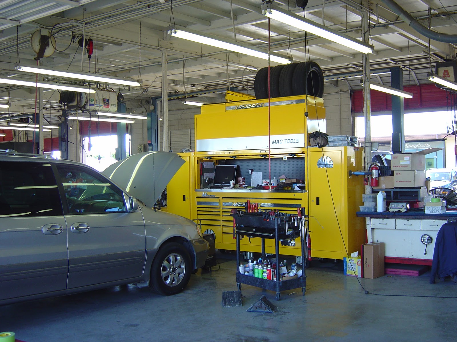 KIRBY AUTO GROUP VENTURA COUNTY: KIRBY AUTO SERVICE DEPARTMENT