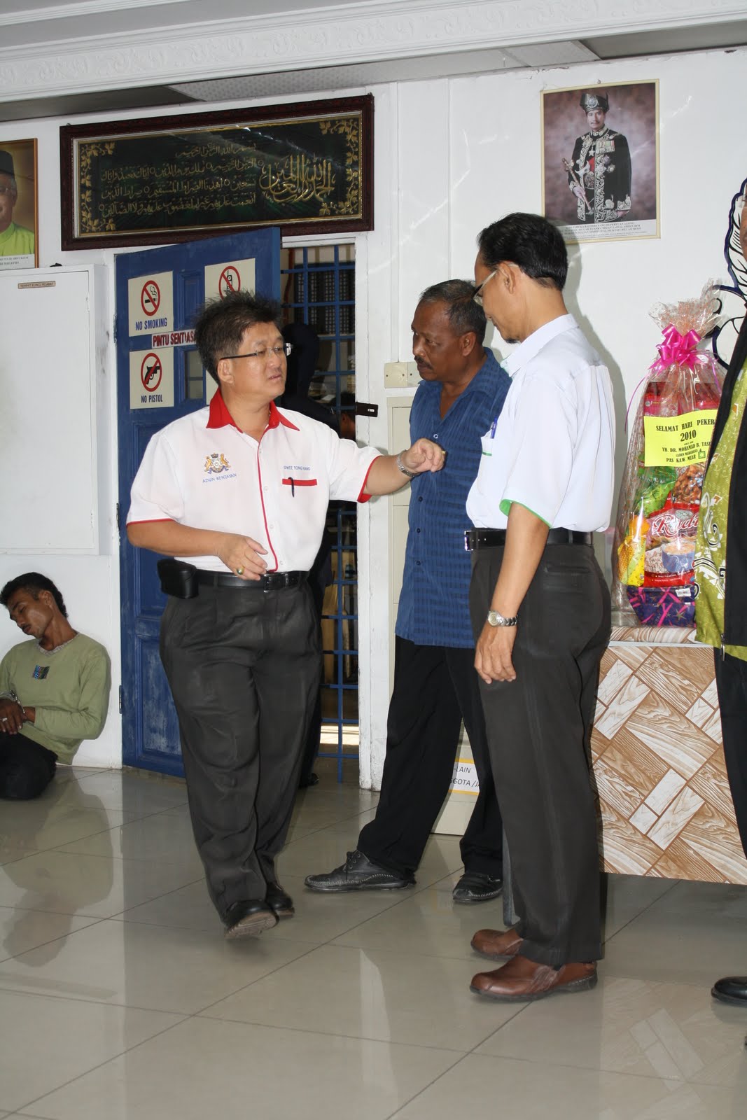 LAMAN RASMI ADUN MAHARANI: LAWATAN HARI PEKERJA BERSAMA ADUN MAHARANI