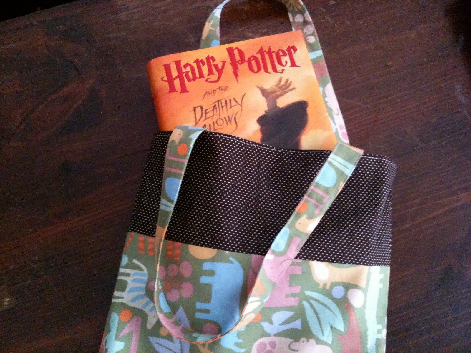 Auntie Kerrie's Collection: Book Bag Tutorial