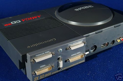 Retro Treasures: Amiga CD32 with Sx32 and SX32-pro