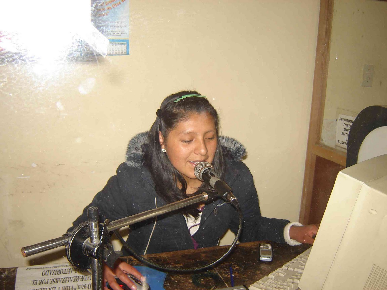 90.3 Vida y Esperanza: Mas fotos de los locutores de la radio.