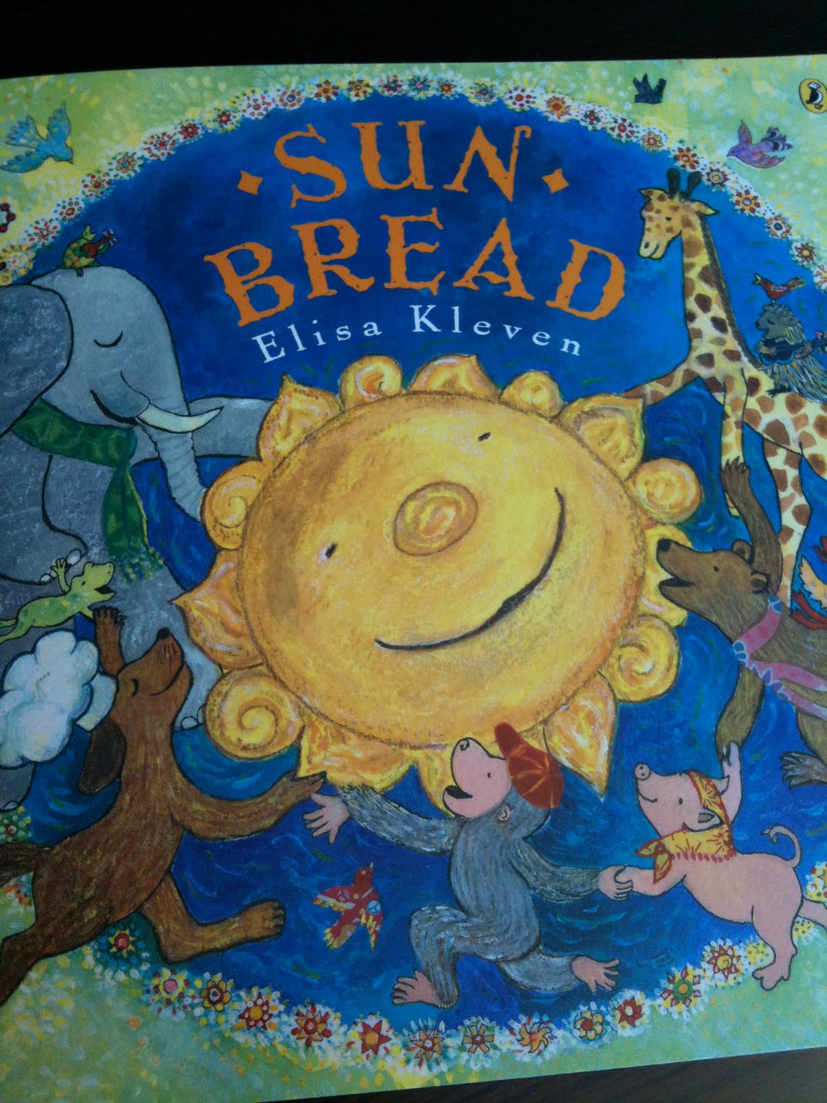 happy birdycake: Sun Bread by Elisa Kleven