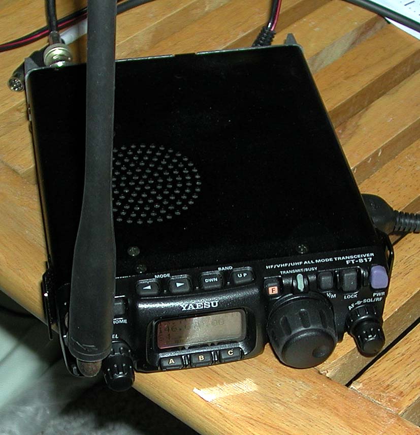 AkU DaN DuNiA RaDiO AmAtUr: FT-817 The Ultimate Backpacker! Multi-mode ...