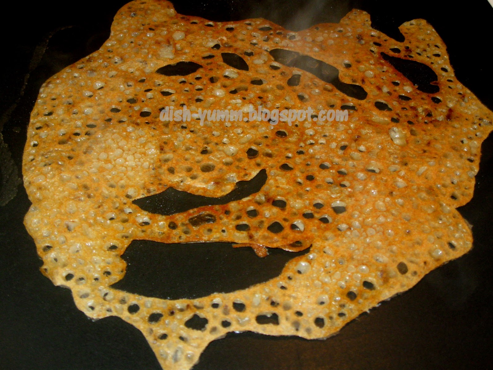 Dish-yumm!!!: Godhuma Dosai/Wheat Flour Pancakes..