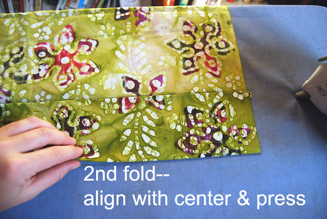 Second Womb Slings: Infant scale sling tutorial