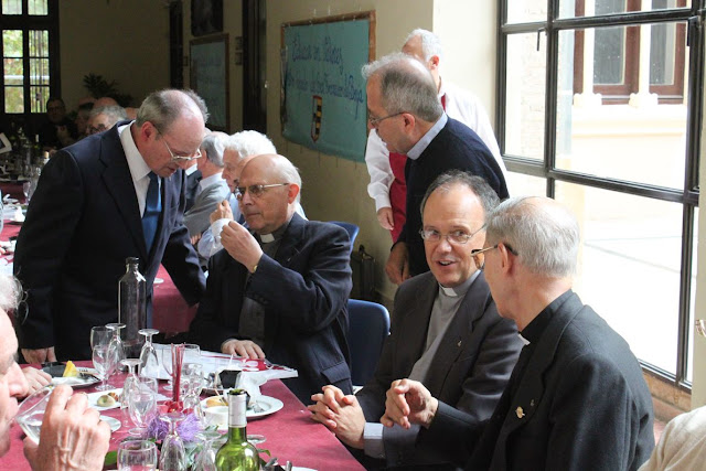 PROVINCIA ARAGÓN SJ: FOTOS DEL APERITIVO, COMIDA CON JESUITAS Y ...