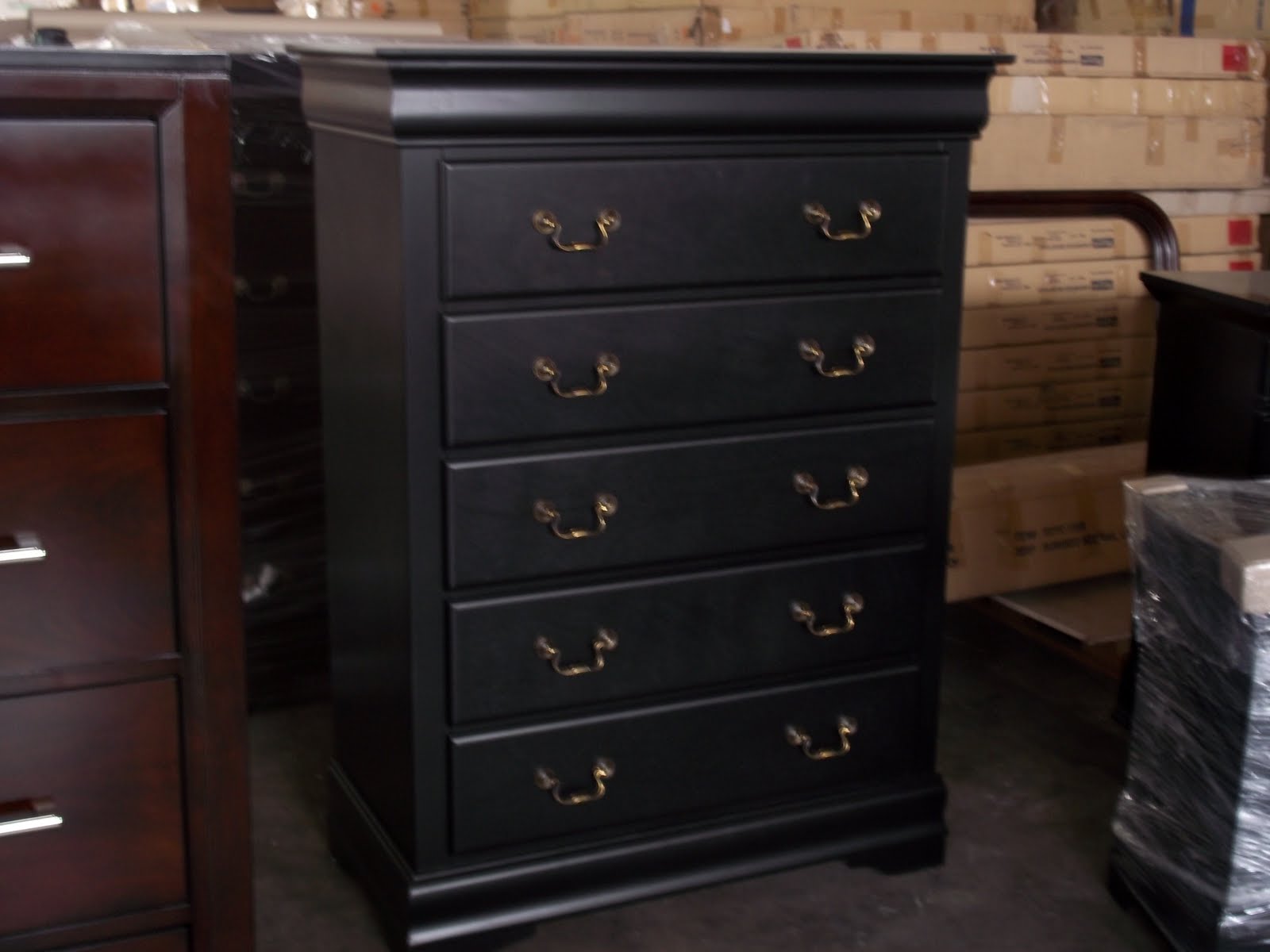 833+: +121: French Design Chest Drawer made by Solid Wood