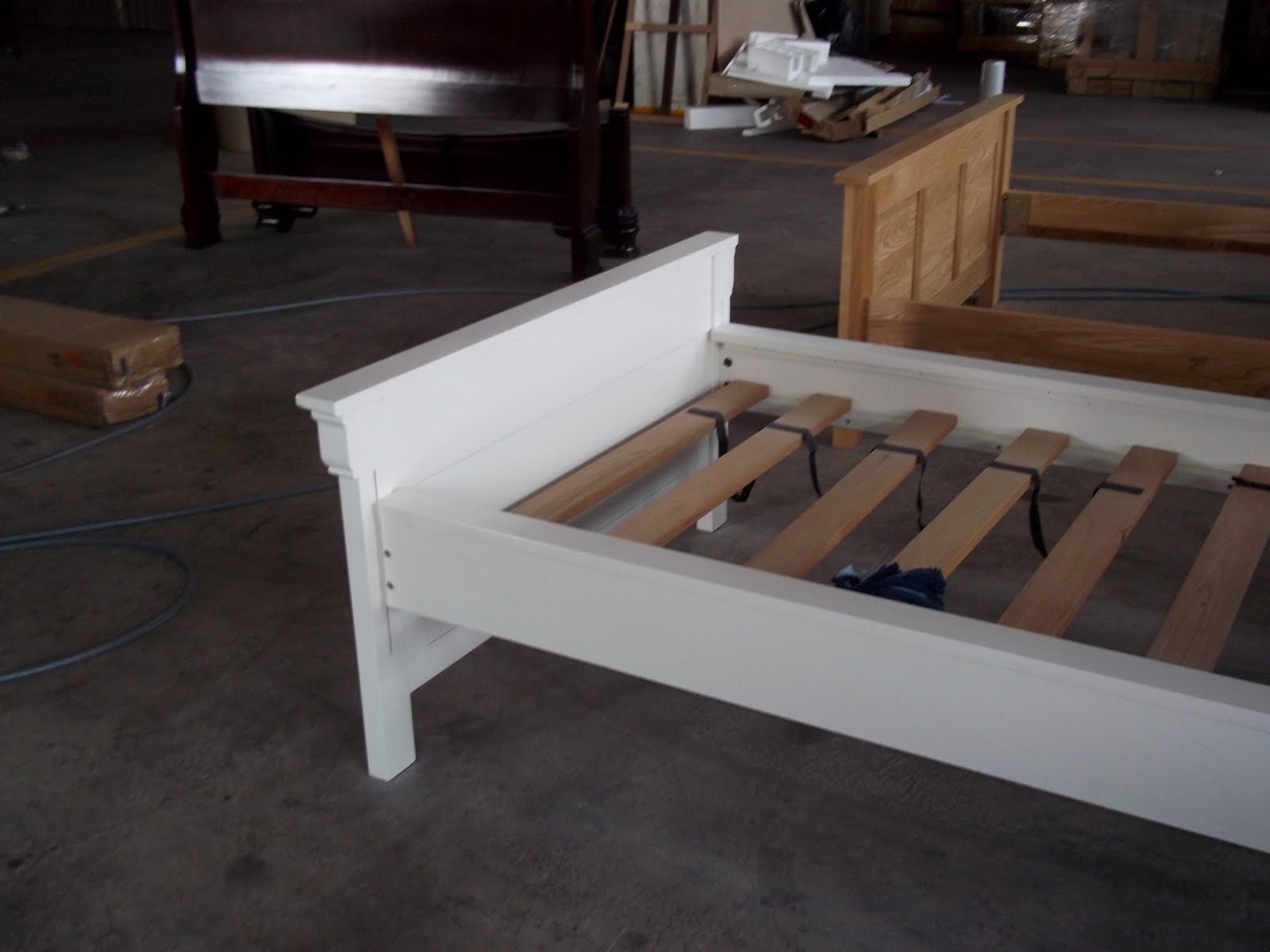 833+: +2: UK Design Single Bed made by Solid Wood