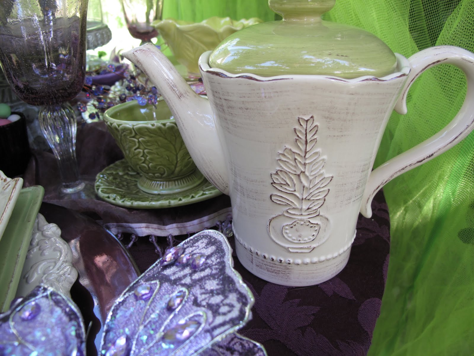 Fairy Tea For Her Majesty The Queen - Purple Chocolat Home