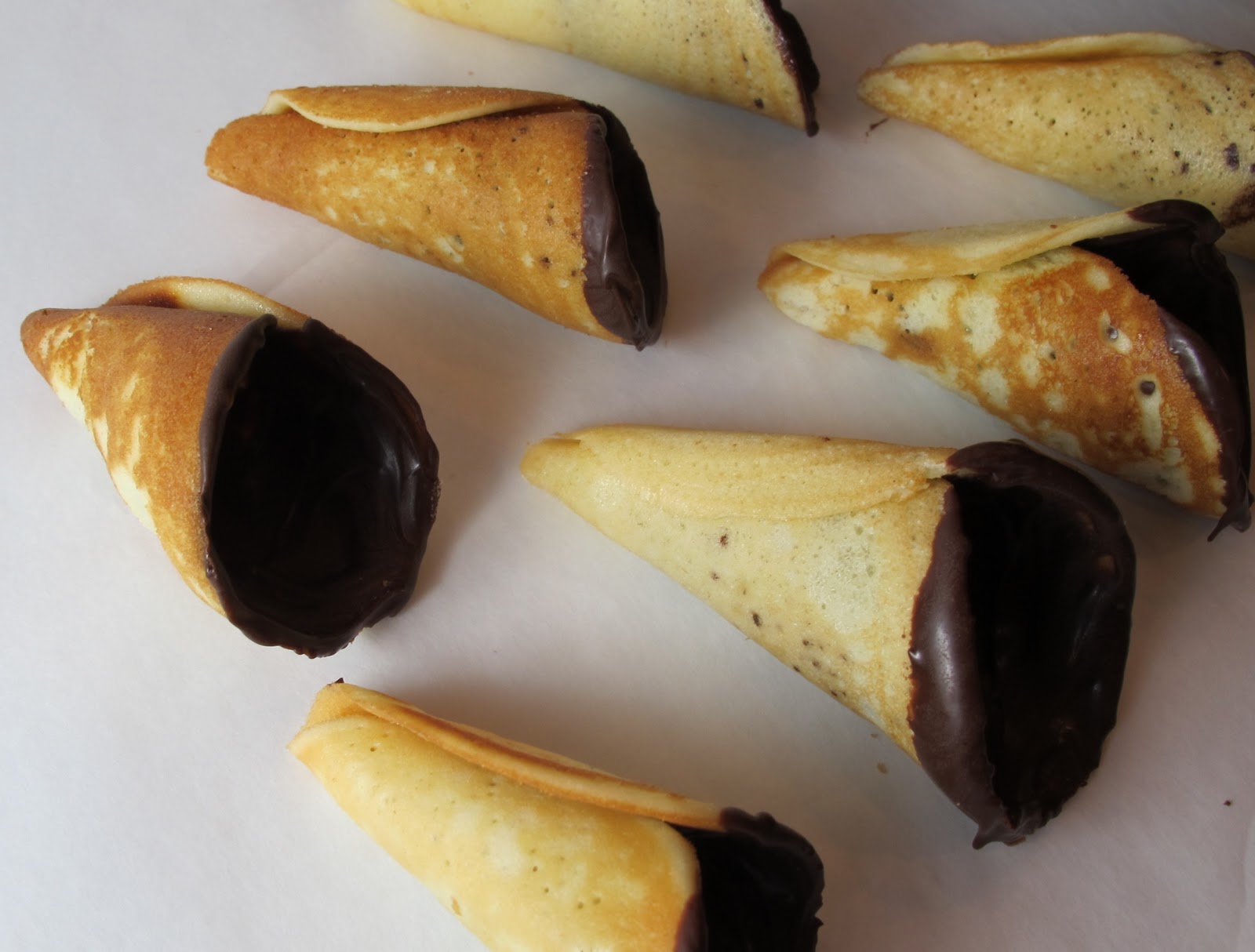 Strawberry Cream Horns - Purple Chocolat Home