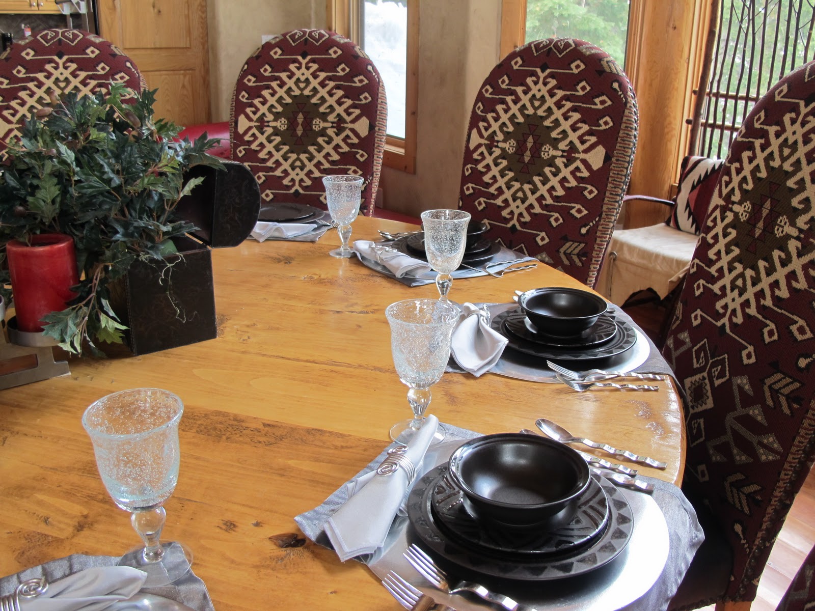 Hidden Pony Lodge Tablescape - Purple Chocolat Home