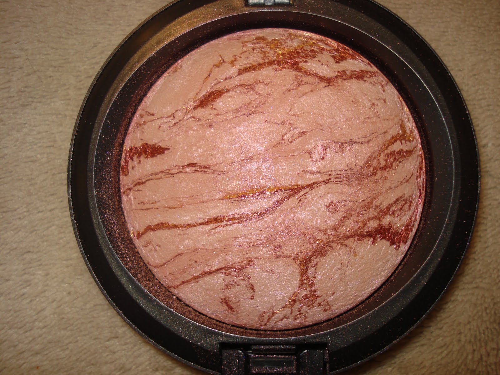 RJMakeUp: HIDDEN TREASURE: MAC Colour Craft Collection