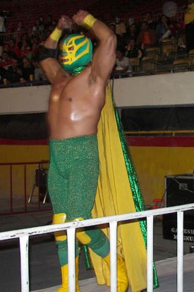 Lucha Libre Porra Fresa: Domingo de Fishman