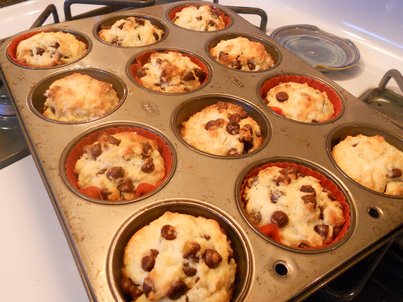 Whimsy Bower: Hot Muffins: November Edition (Chocolate Chip Muffins Recipe)