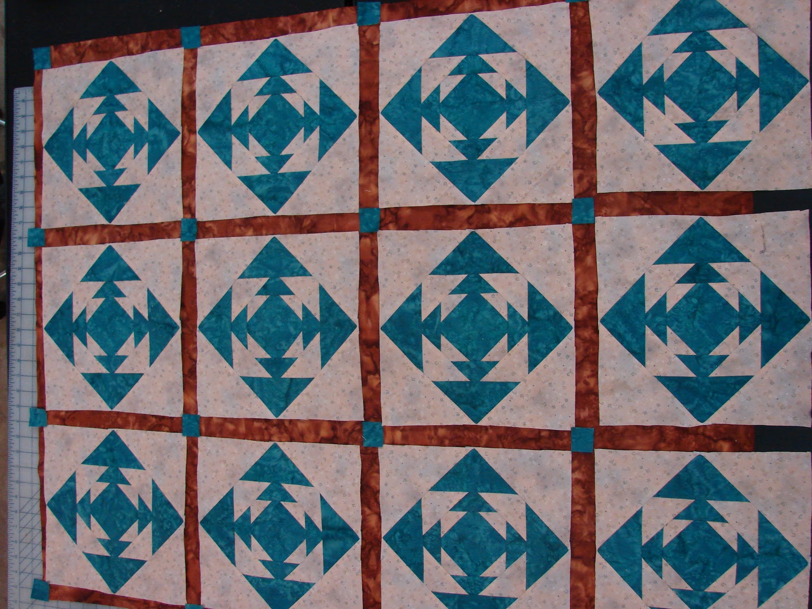 Quilt Vine: Pineapple Quilt Layout