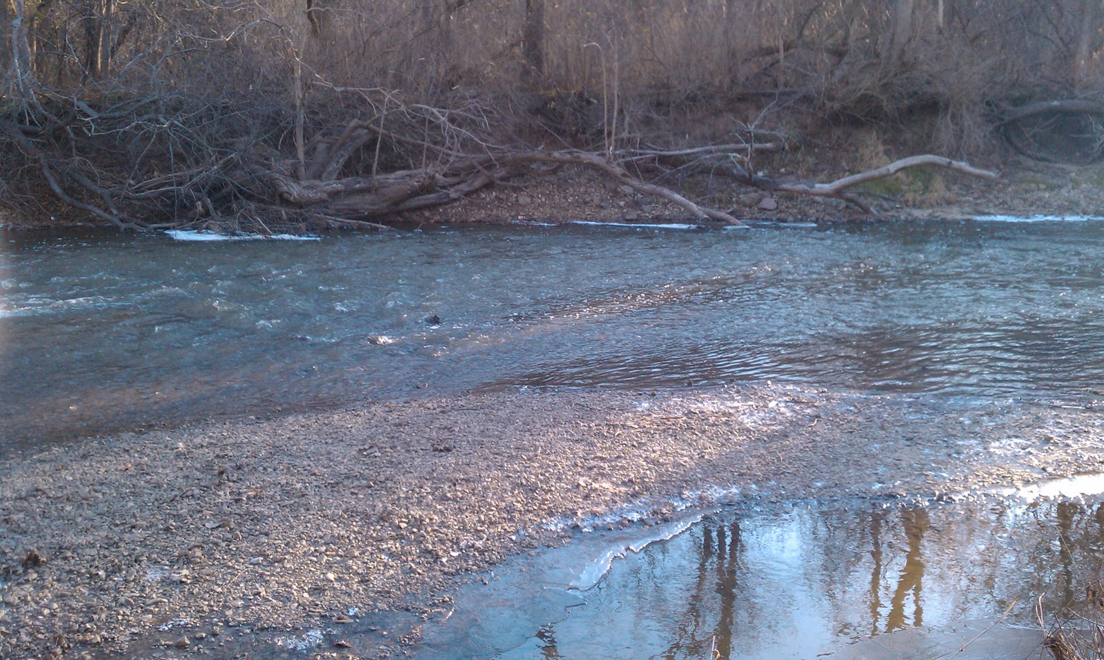 Illinois Wisconsin Fishing: tough fishing on the root (racine, wi)