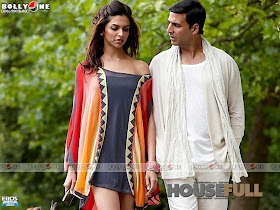 Deepika Padukone Wallpapers In Housefull