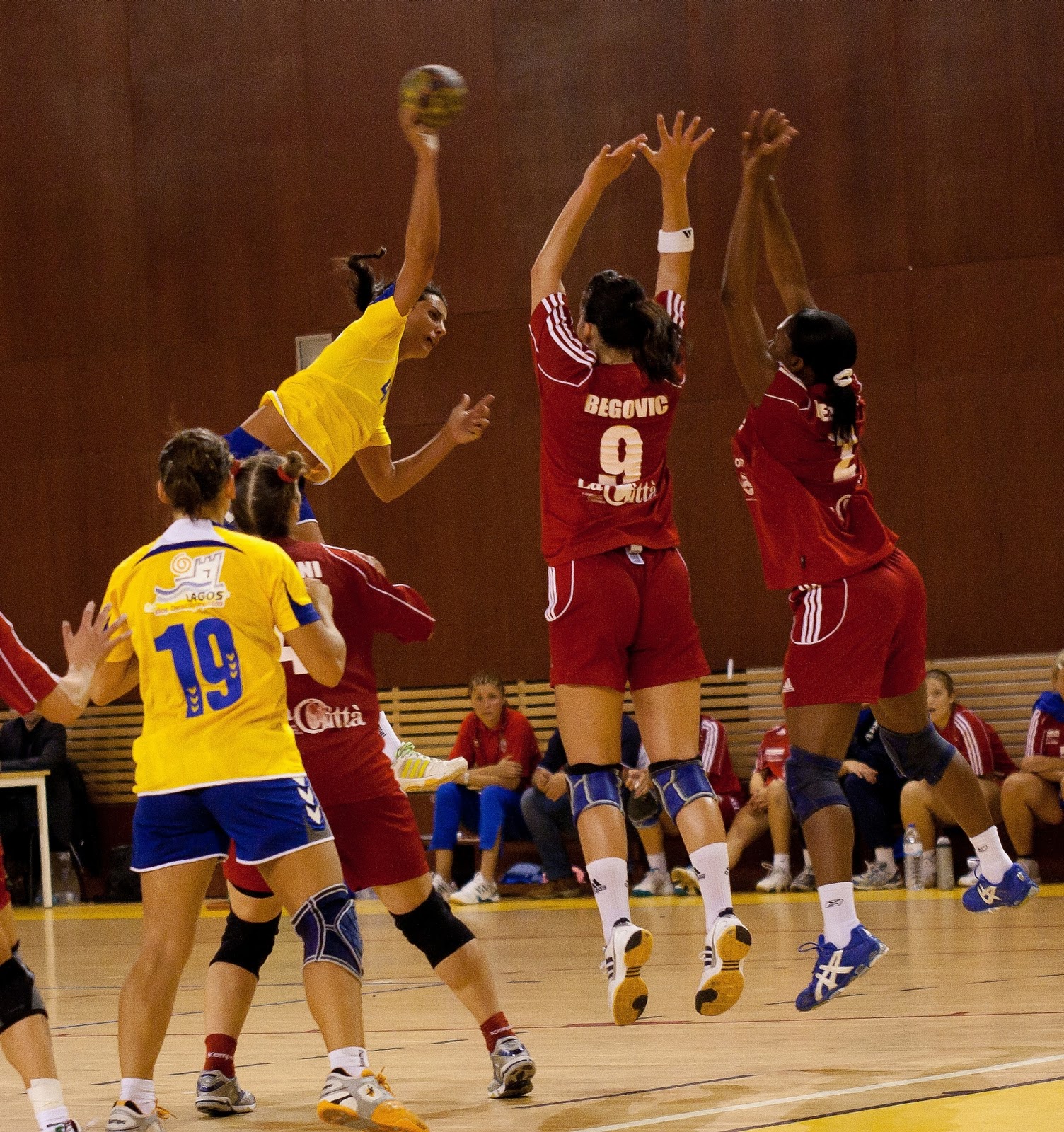 "ANDEBOL - ONTEM, HOJE E SEMPRE": Andebol Fotos – Gil Eanes vs Artro Teramo