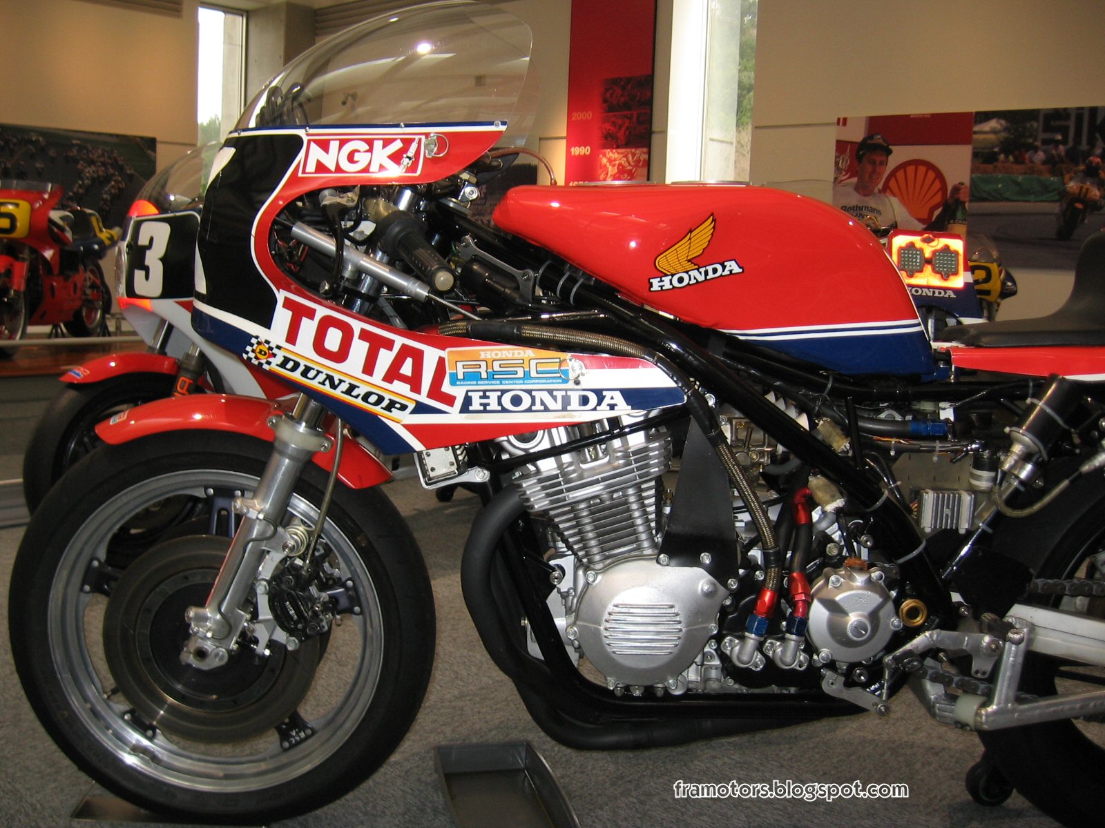 special caferacer: RS 1000 Endurance 1981 - Honda collection hall Motegi