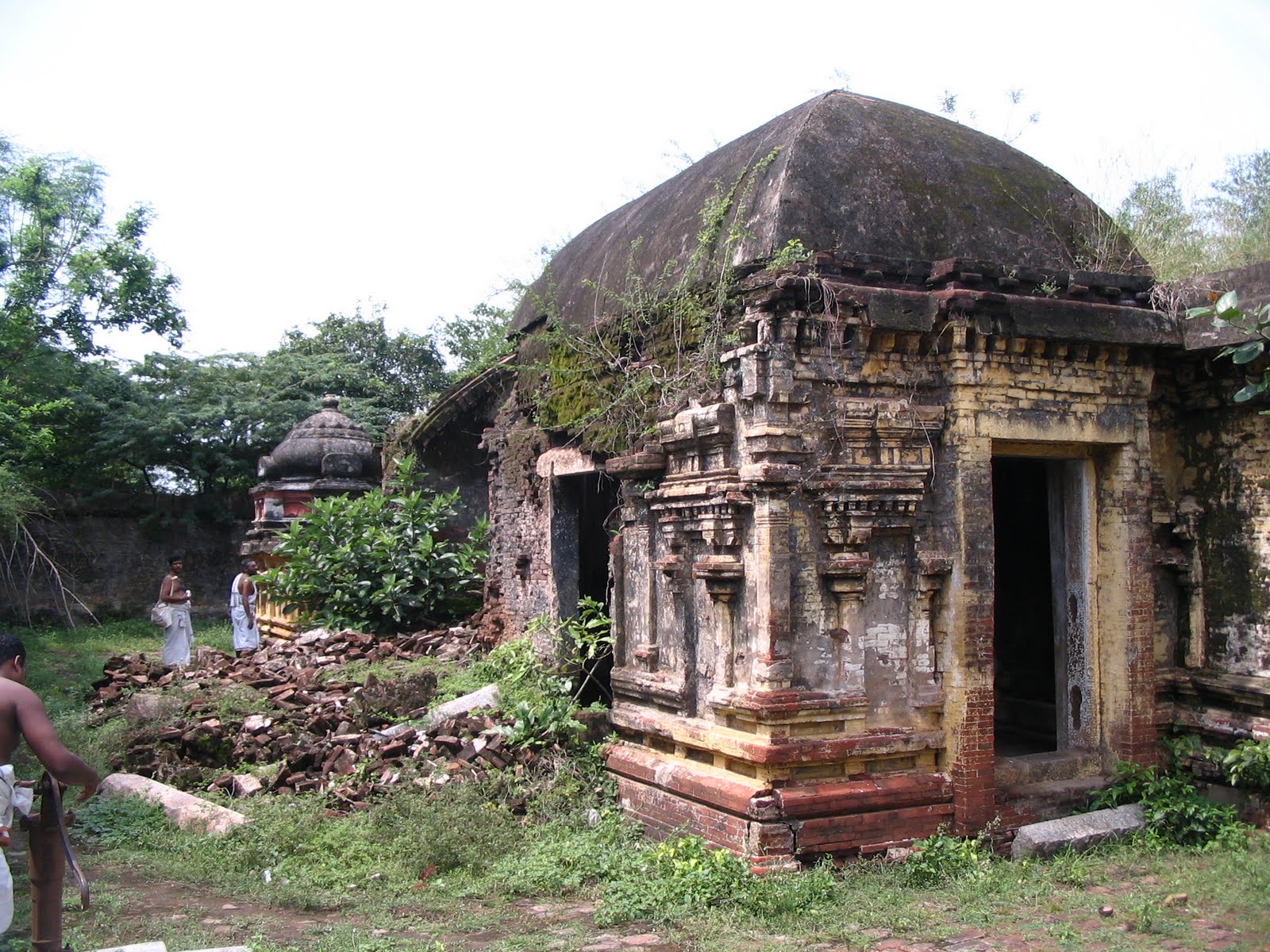 Shiva Krupa: Chozhanpettai awaits Takers