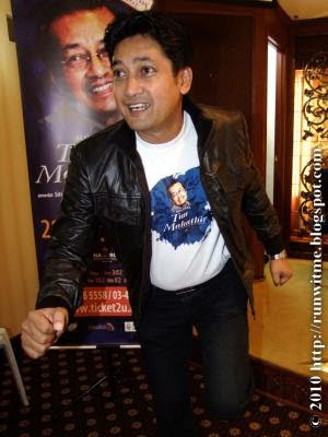 RUNNING WITH PASSION: Celebrunner: Esma Daniel @ Muzikal Tun Mahathir 2