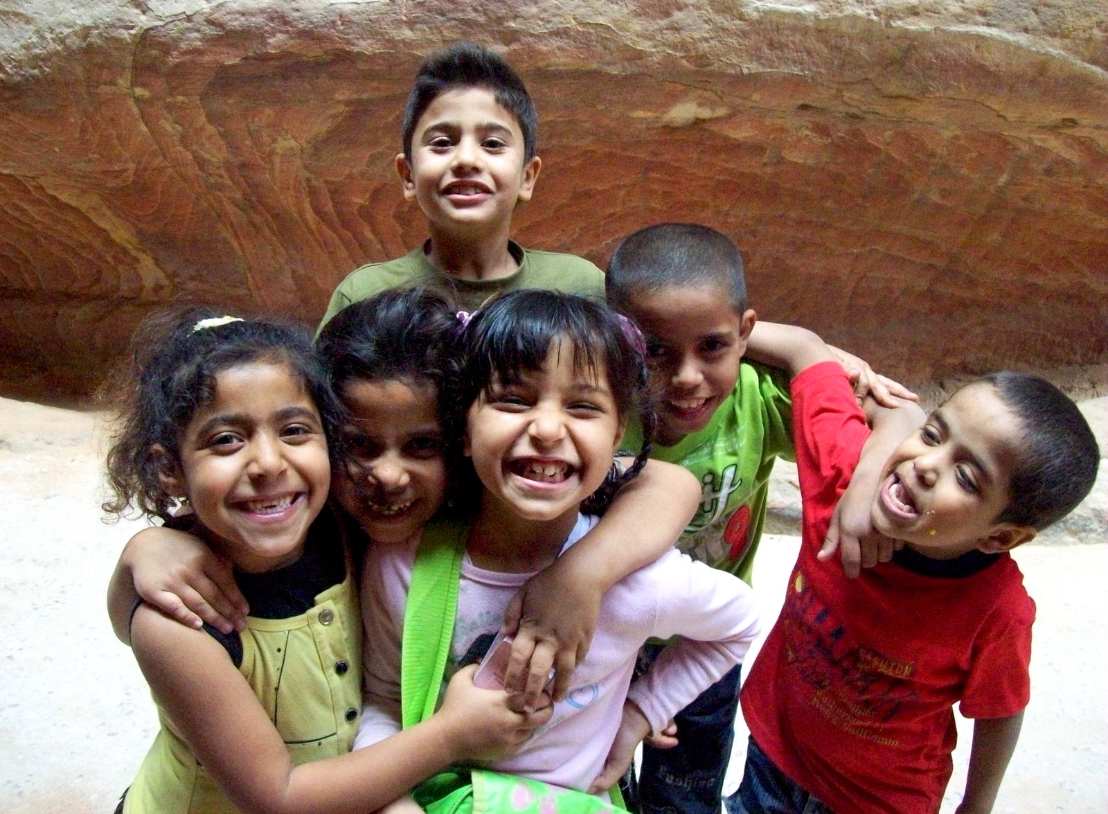 mammogirlsinthemiddleeast2: Jordanian children along the way