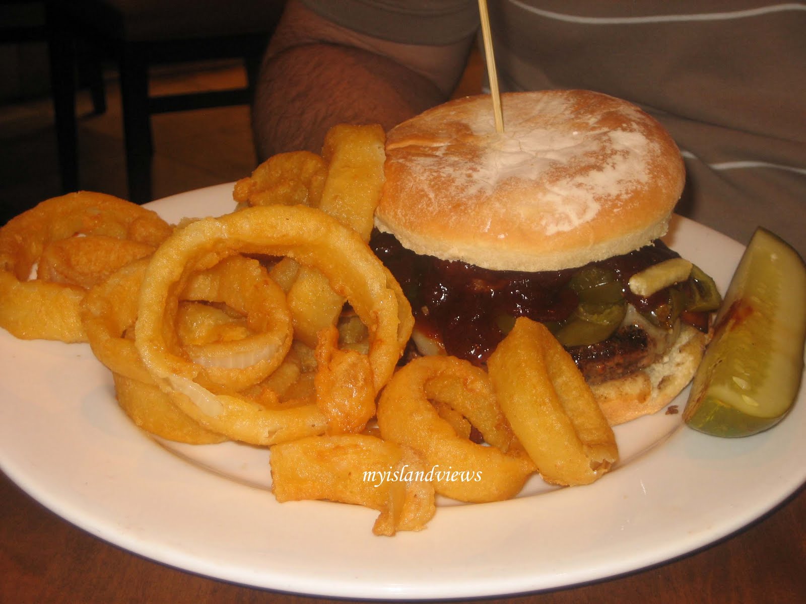 Hawaii Mom Blog: Giovanni Pastrami