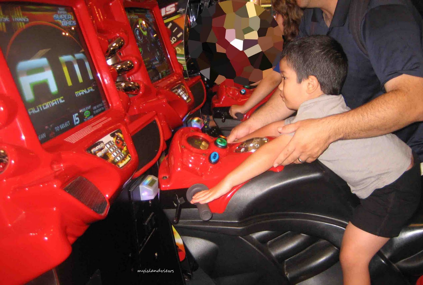 Hawaii Mom Blog: Fun Factory-Kahala Mall