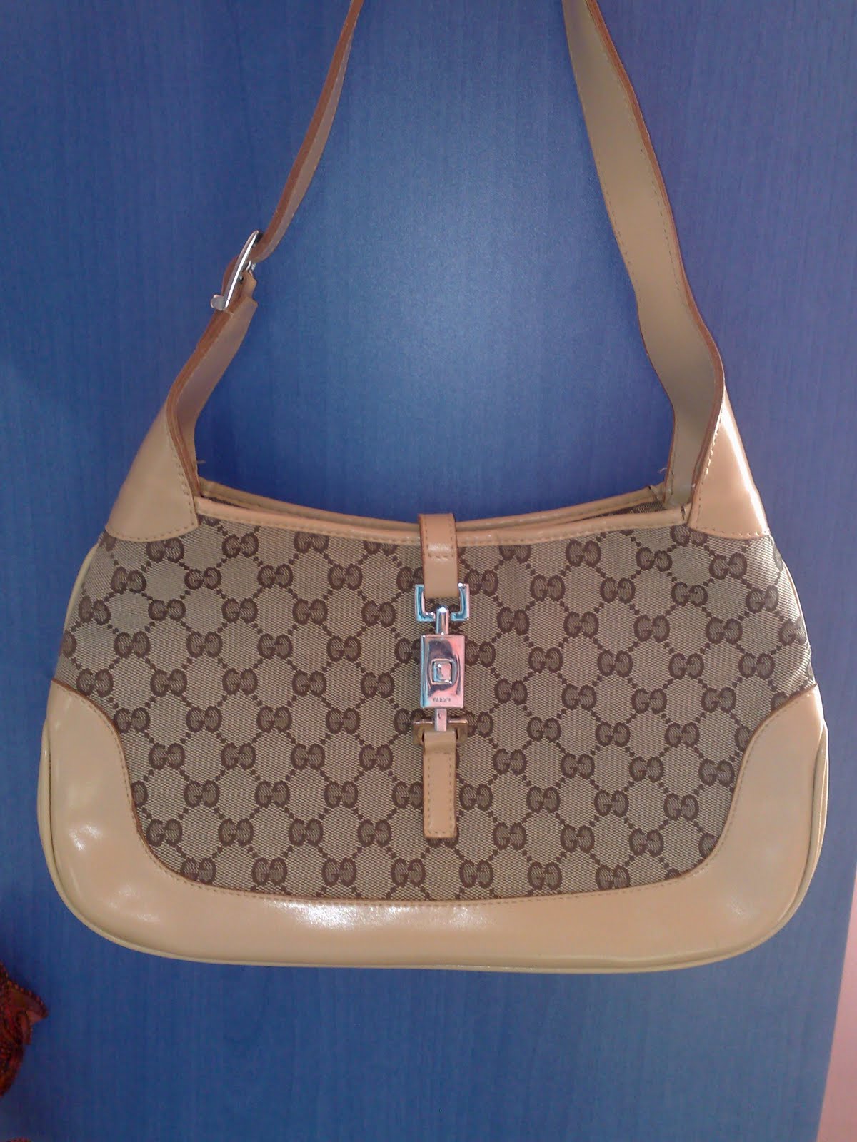 P!NK FASHION: GENTI DE FIRMA,XXL, PLIC SI ALTELE ;;)