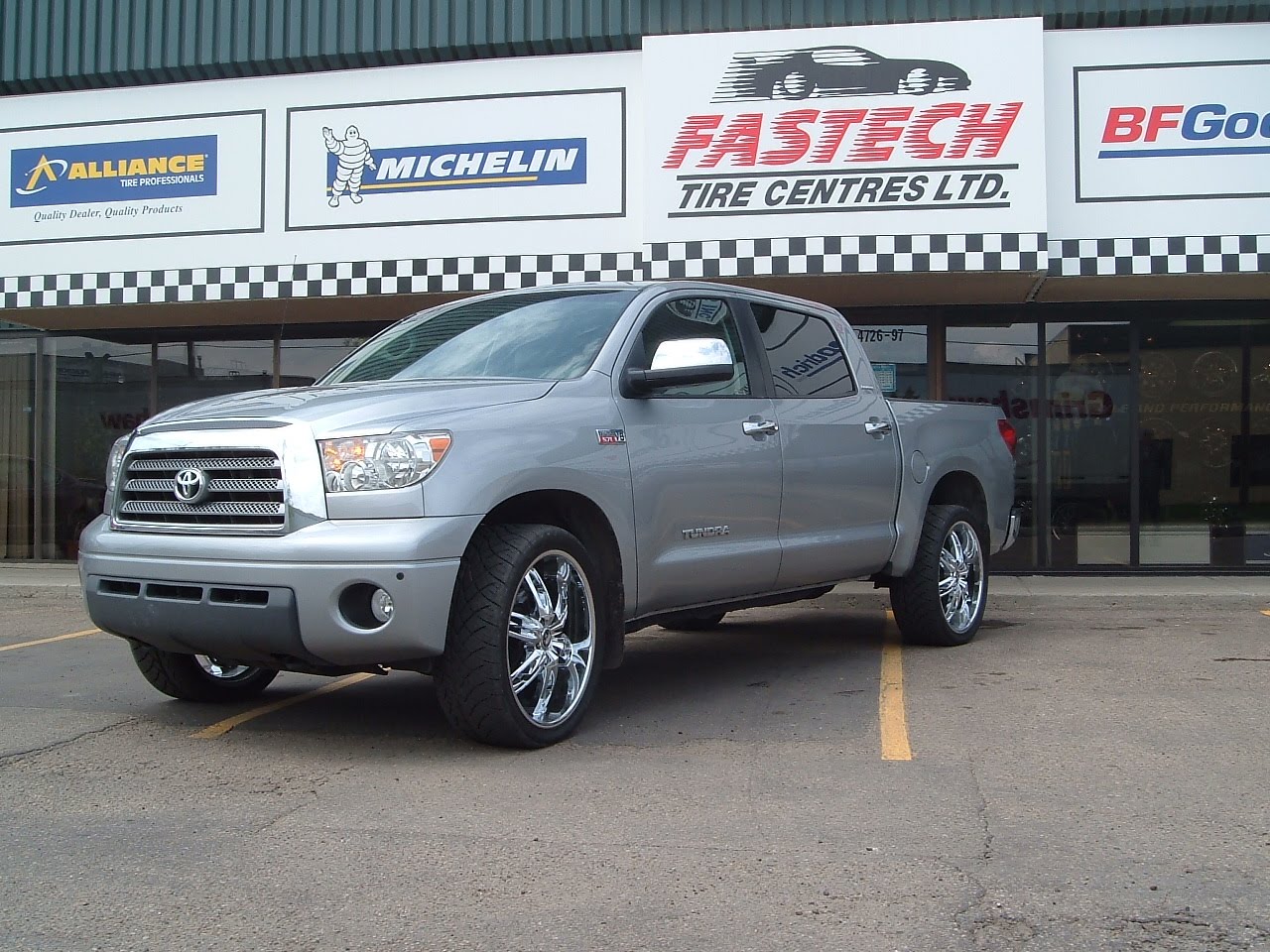 Fastech Performance Tire