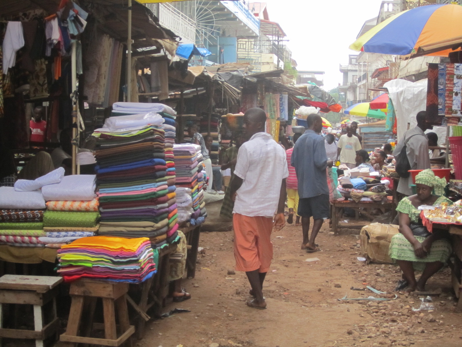 AOK's blog: Photo: Cloth market