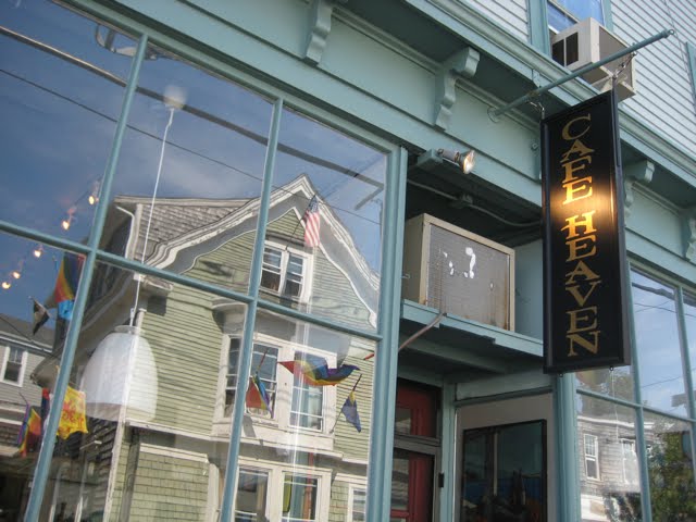 FOOD DOCUMENTARY: CAFE HEAVEN