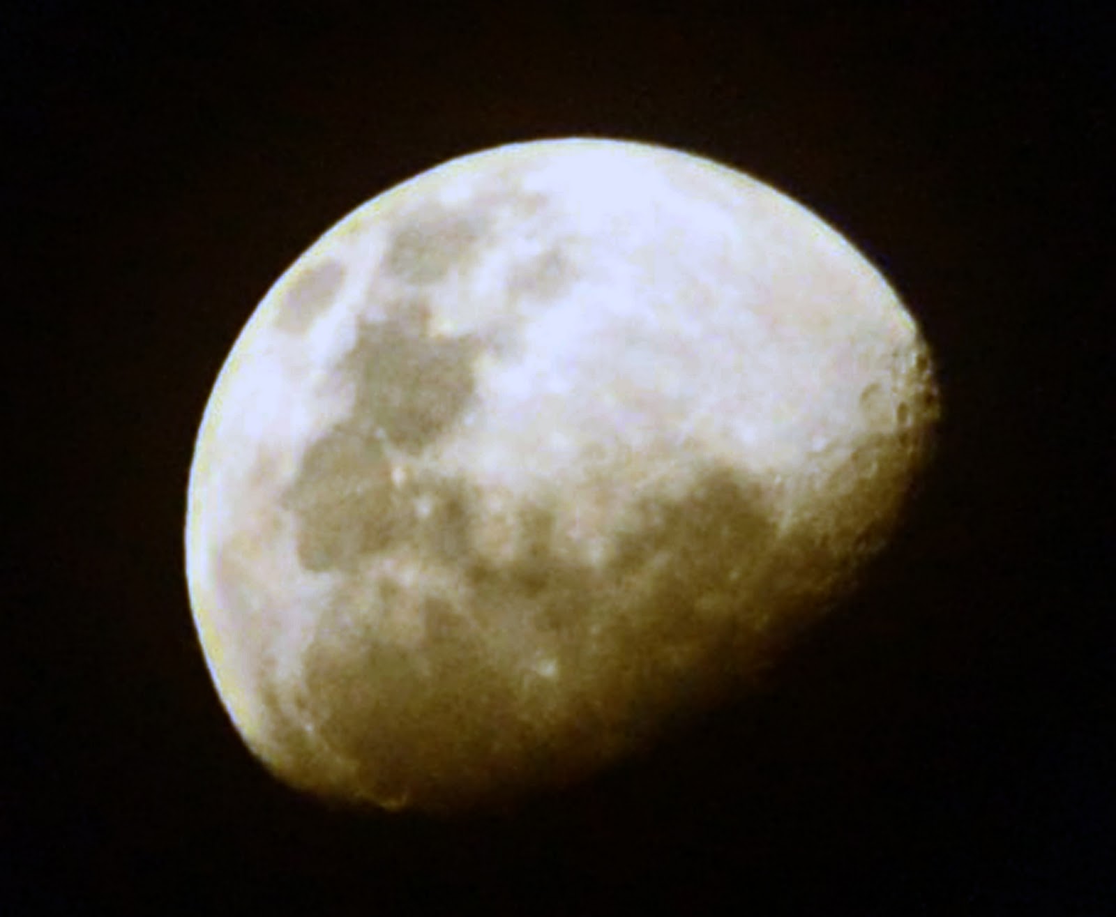 Moments and Memories: Bulan..