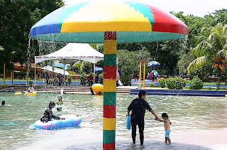 Tourist Attractions in Malaysia: Wet World Pedas Hot Spring
