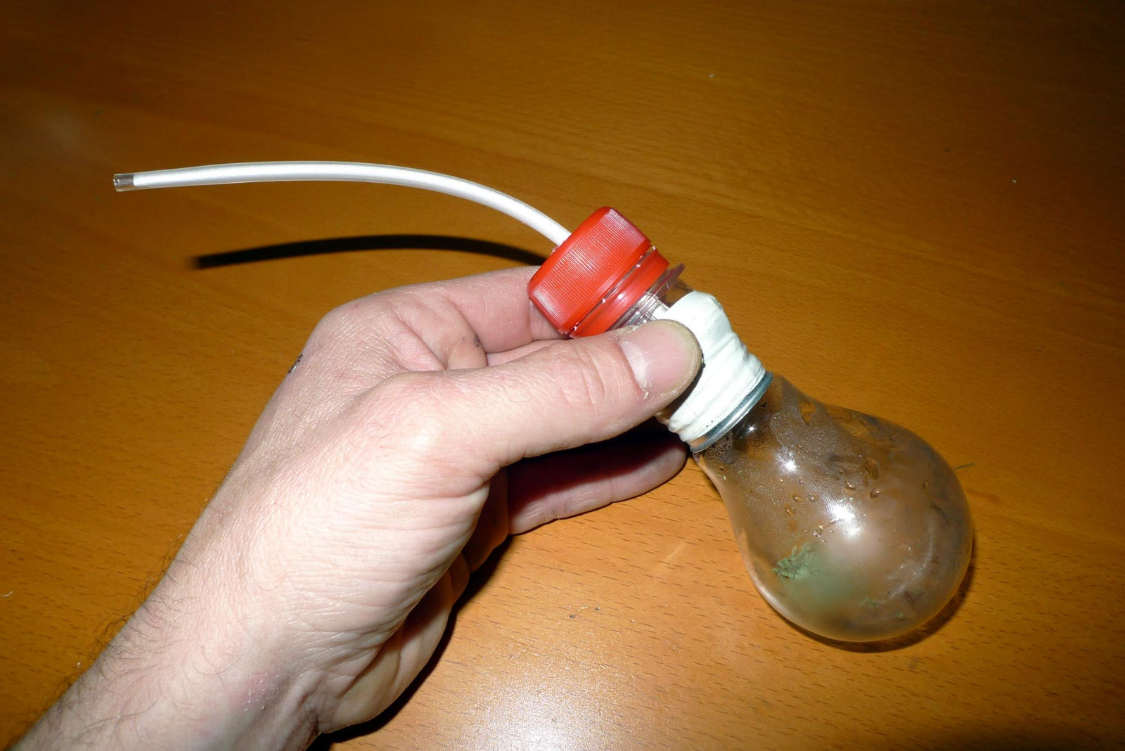 Cultivohouse: Vaporizador Bombilla Casero...muy muy económico...