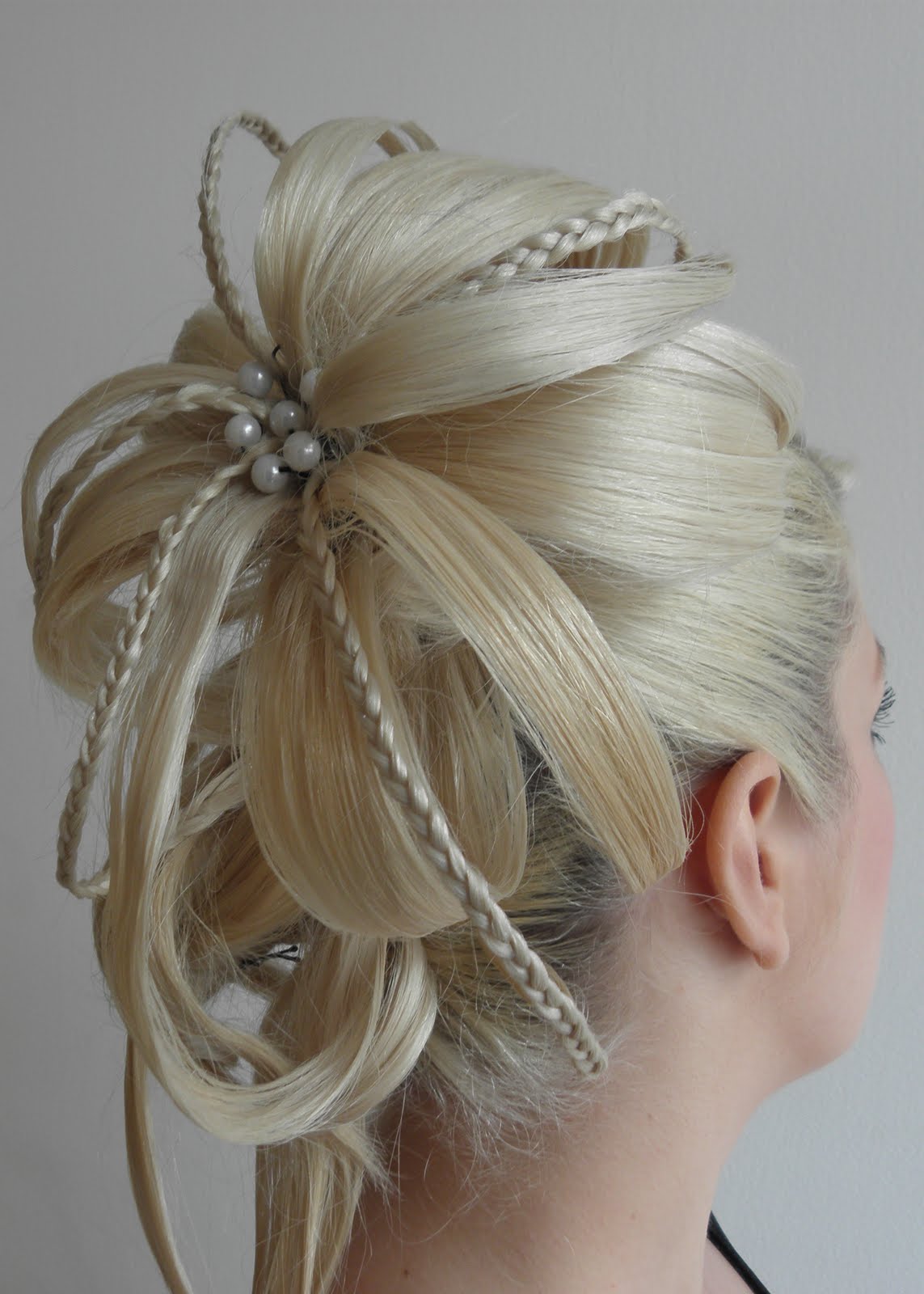 Beauty Creativ Salon înfrumuseţare: Coafuri de ocazie