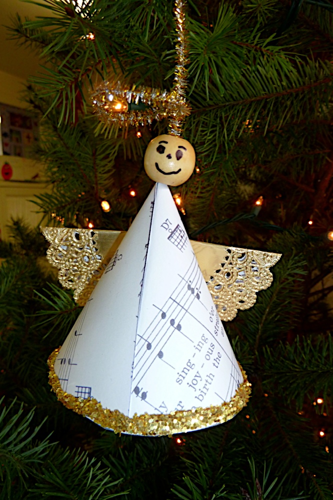 The Accidental Art Teacher: Week 10: Music Note Angel ornaments