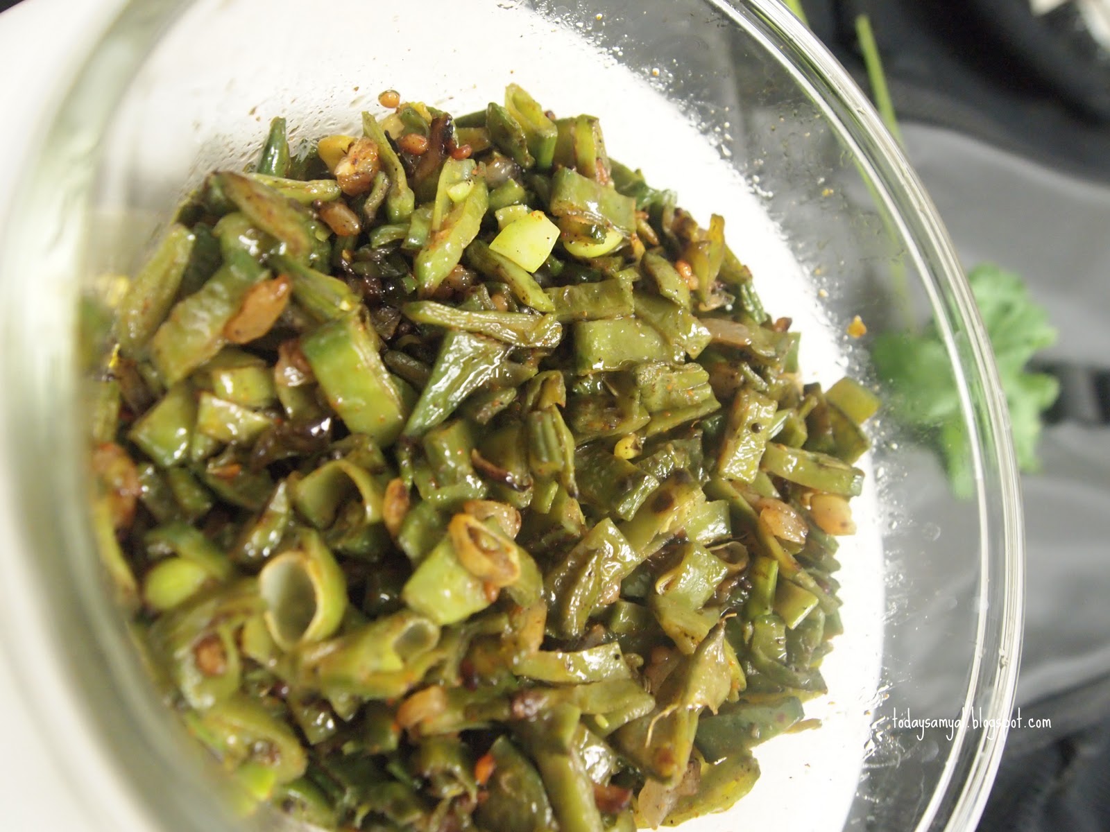 Daily Samayal Recipes: Broad Beans Fry/ Avarakai poriyal