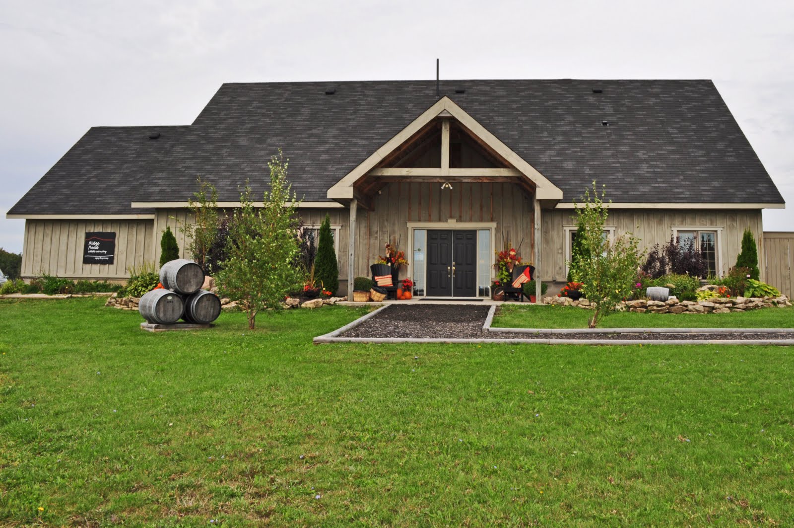 Wino-Fred's Photo Blog: Ridge Road Estate Winery