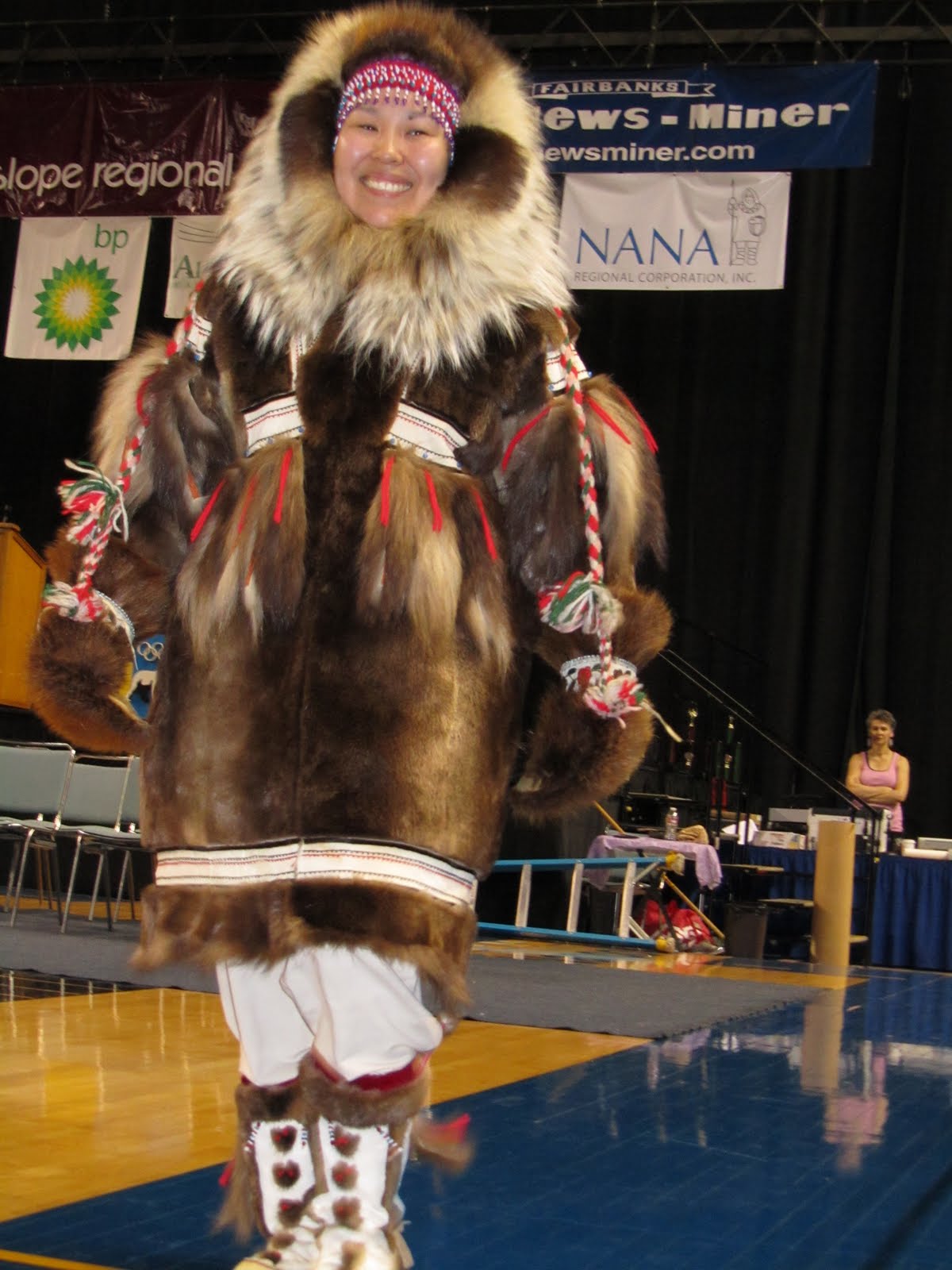 My Feet Dream of Wandering: Blood spurts from the Ear Pull at the World ...