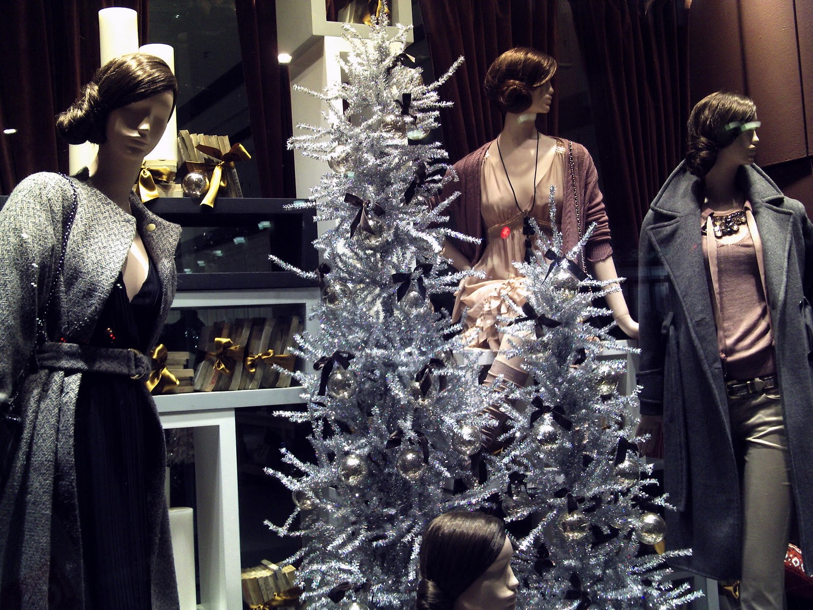 Conor's pix: Caption competition - Mango window display